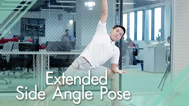 โยคะ ประจำวันกับ "ครูเอก โยคะ" ท่า Extended Side Angle Pose